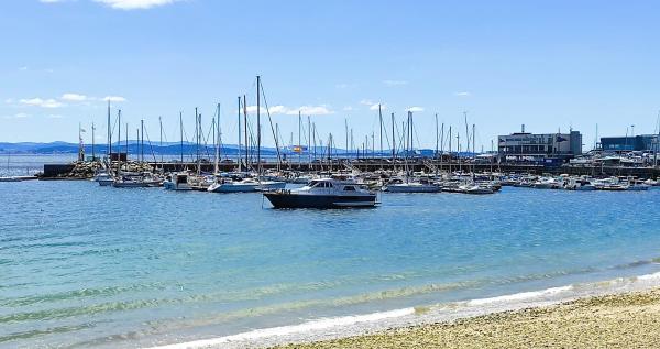 Rías Baixas Rc, Céntrica Con Parking En El Paraiso De Las Playas Y Naturaleza - Riveira