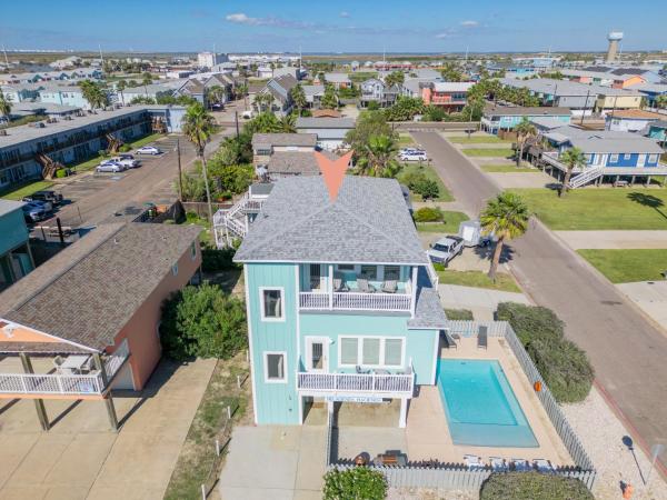 No Agenda Hacienda Quarter Mile Walk To Beach - Port Aransas, TX