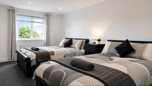Spacious 3 Bed Apartment Near Beach And Park - Southend-on-Sea