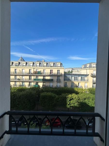 Comfort & Conviviality To Disneyland Paris - Disneyland París