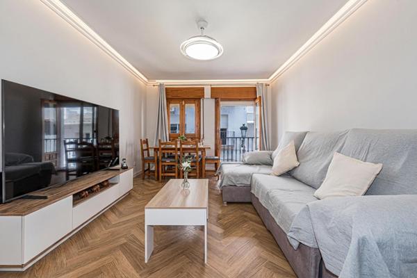 Spacious Renovated Apartment In The Heart Of Nerja - Nerja