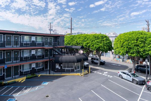 Symphony Inn - Mill Valley, CA