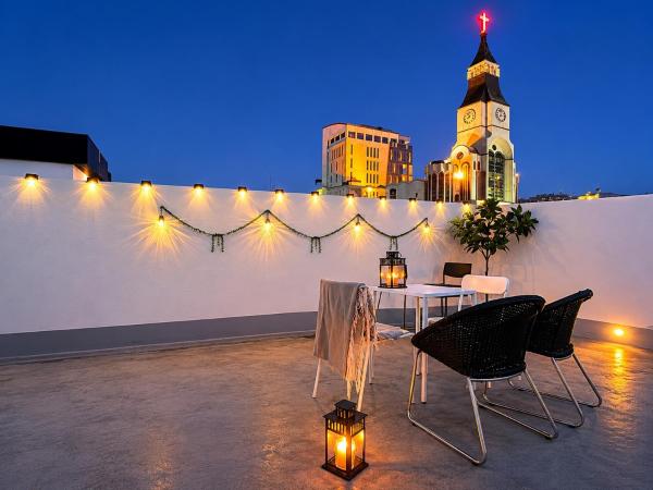 경북대병원역 5min,3f 4pm Check-in, Table For 6, Hotel Bedding Luggage Storage Rooftop, 8 For Family - Daegu