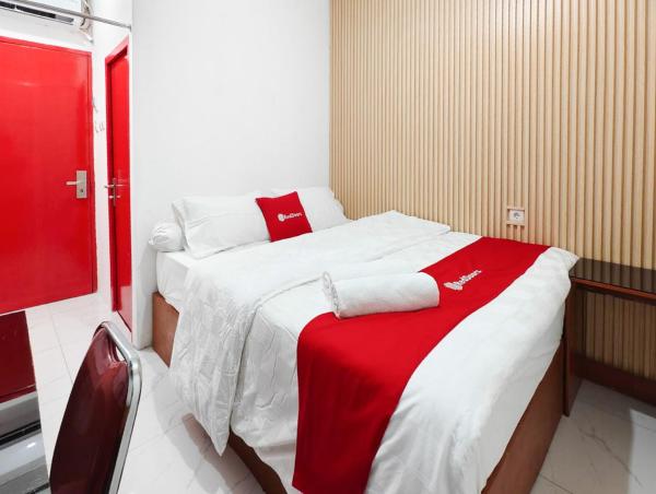 Reddoorz Near Rsud Dr Soewandhie 3 - スラバヤ