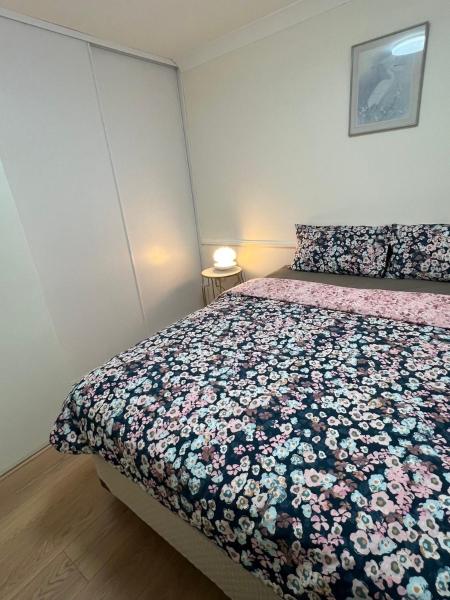 Private Rm4-queen Bed - Sydney