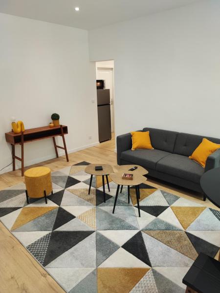 Cmg Suite 101 Petit Bois - Place Ducale - Ardennes