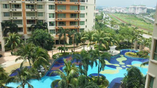 Qaiser Executive Stay East Lake Residence - Cheras