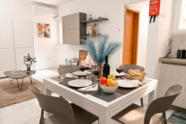 Cosy 2bdr Apart In Bugibba Square - Happy Rentals - Malta