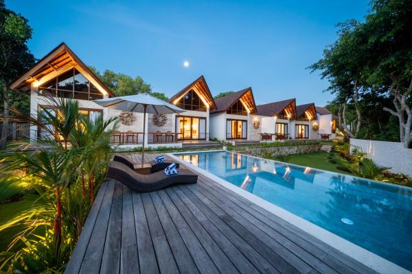 Nayandra Uluwatu - Uluwatu