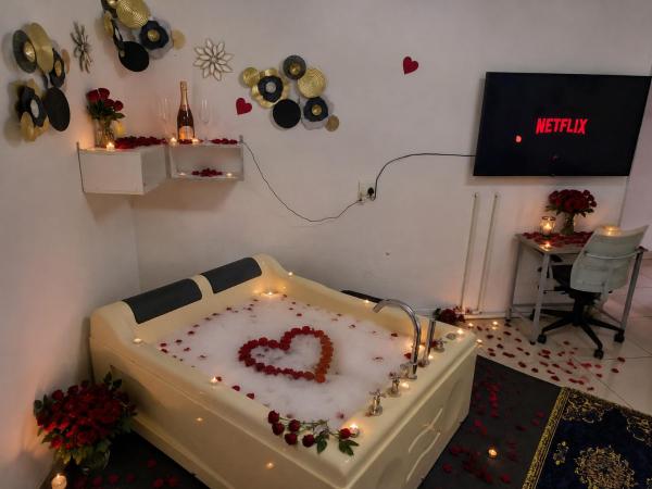 Royal Inn Romantic Retreat - Lenasia