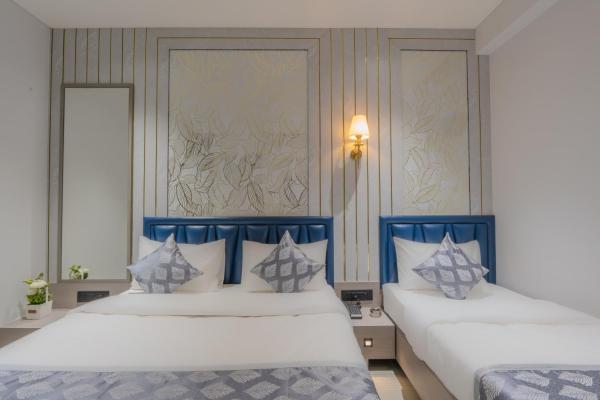 Hotel 7 Skye - Surat