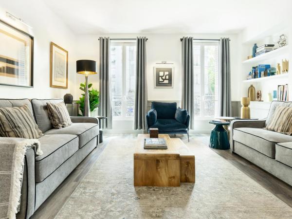 Livinparis - Luxury 3 & Ac 4 Bedrooms Montmartre I - Stains