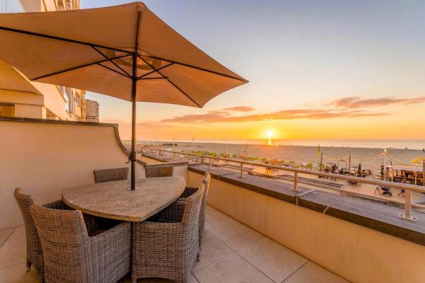 Oostende - Zeezicht - Privégarage & Terras - Ostend