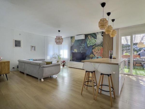 Chez Clement - Haut De Villa - Climatisé Avec Terrasse Pour 6 - Presqu'île de Giens