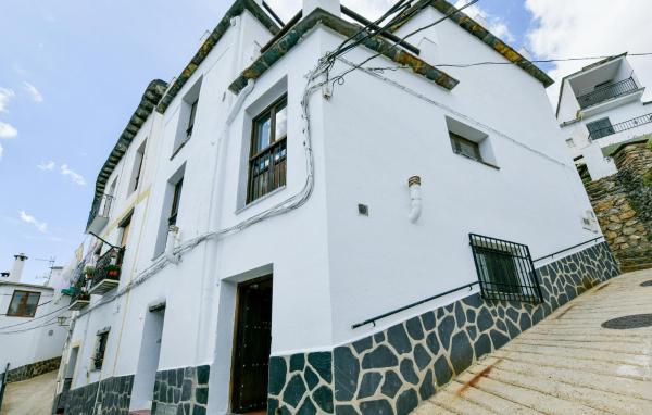 3 Bedroom Amazing Home In Berchules - Cádiar