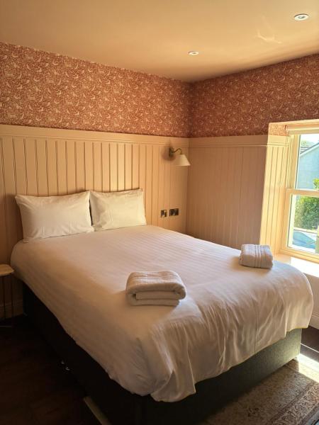 Horse & Hound - Bray