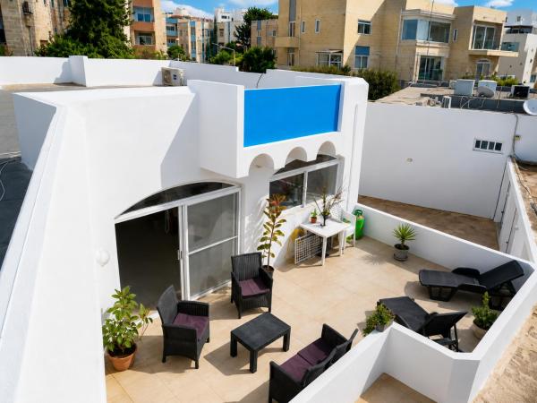 Villa Sylvia With Seaview - Malta