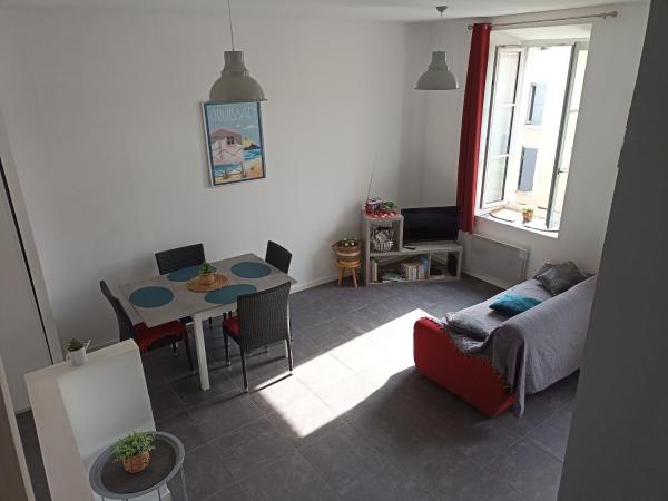 Jolie Maison Au Centre Du Village - Narbonne