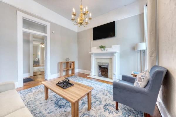Near Parks Downtown & Riverwalk Midtown Muse Sleeps 14 - Columbus, GA