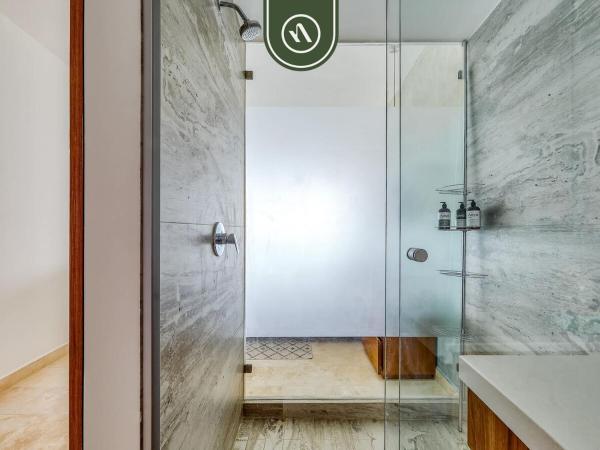 Luxury Oceanfront 3 Br Condo - Pools - Puerto Vallarta