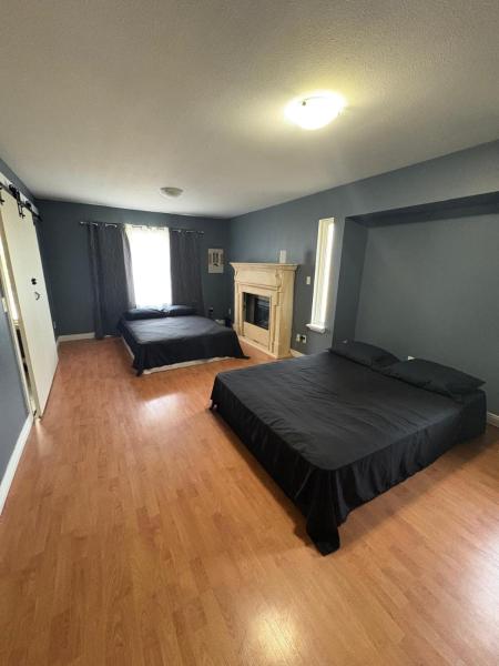 Metro Vancouver Modern Room - 30 Min To Fifa Stadium - Easy Transit & Free Parking - Surrey