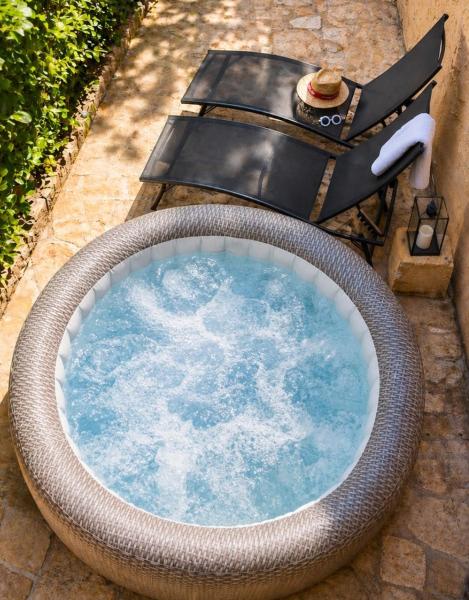 Le Jardinet D'emma - Jacuzzi Privé, Jardin Au Calme Entre Arles, Camargue Et Alpilles Avec Parking Gratuit - Arles