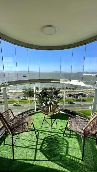 The Best Waterfront View In Downtown - Florianópolis