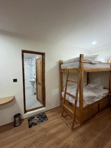 Snow Den Hostel - Leh