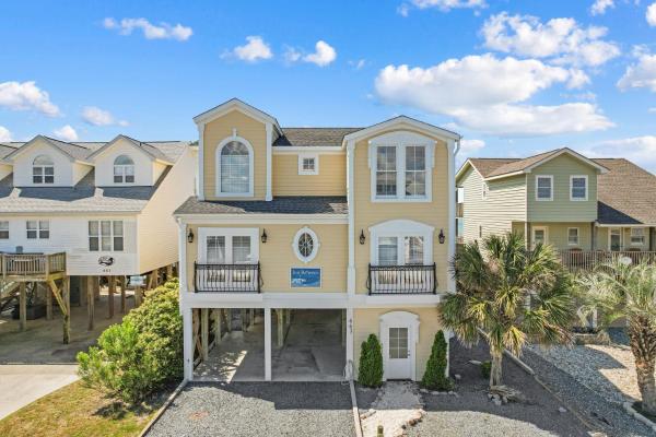 Inn Between - Holden Beach, NC