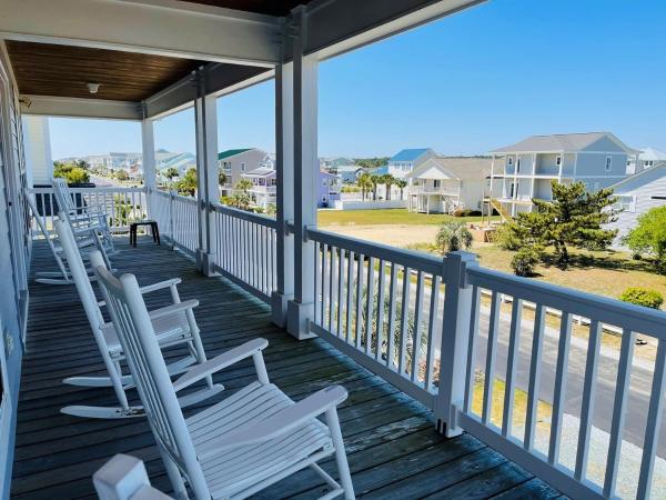 Holden' A Full House Home - Holden Beach, NC