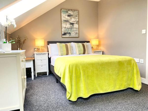 Bard's Nest, Crucible Apartment, Free Private Parking, 3 Mins Walk To Birthplace - Warwickshire