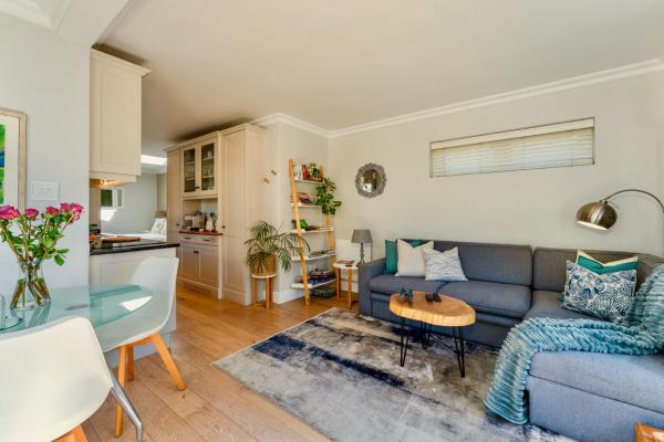 Garden Cottage - Leafy Constantia Guest Cottages - Cape Town