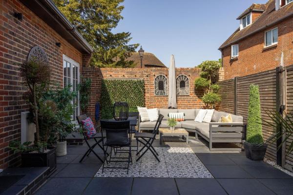 New - St Cyriacs By The Butler Collection - Chichester