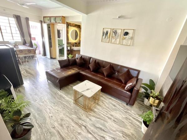 The Canopy Haven - Bright 2bhk With 4 Balconies - India