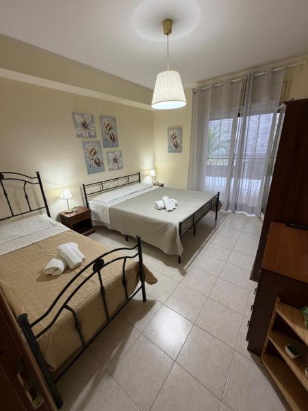 Casa Vacanze, A Due Passi Da Taormina (Me) - Letojanni