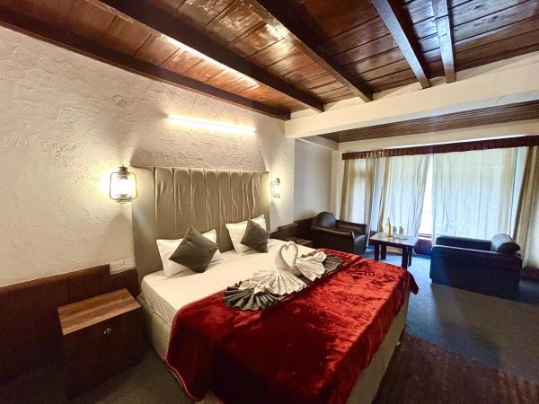 Shanti Cafe - Signature Stays Manali - Manali