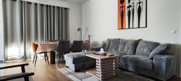 Spacious 2br Flat With Balcony In The Greater Paris Area - Saint-Gratien