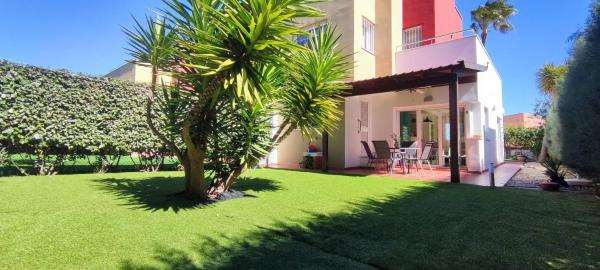Tabarca - Chalet Con Jardín Y Piscina Comunitaria - Vinaròs