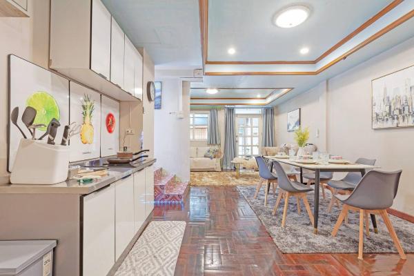 Large House In The Middle Of Sukhumvit 22 For Family - Bangkok