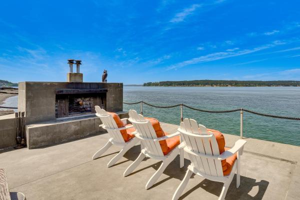 Waterfront Cabin W/ Stunning Sound Views - Gig Harbor, WA