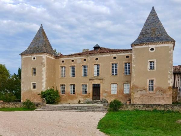 Château De La Broquère - Chapelle Piscine -Vue Pyrénées -15 Pers - Haute-Garonne