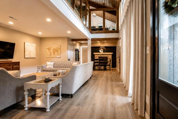 Ultimate Family Getaway-sleeps 18 - Tulsa, OK