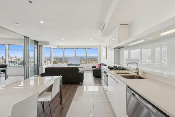 Level 32 Skyline Serenity In Surfers Paradise Q1 - Surfers Paradise