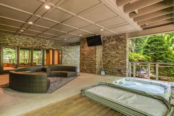 Antler Ridge - Boone Retreat, Hot Tub, Putting Green And Game Room - Blowing Rock, NC