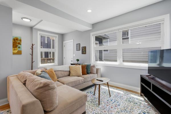 Charming Andersonville Coach House 3br 2,5ba Townhouse - Chicago