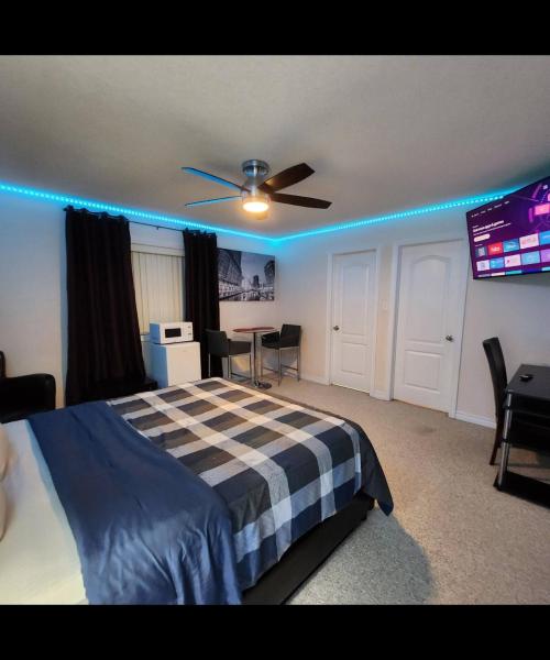 Platinum Staycation Suite Parking - London