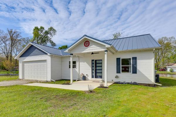Pet Friendly! Canal-front Escape On Vineyard Lake - Brooklyn, MI