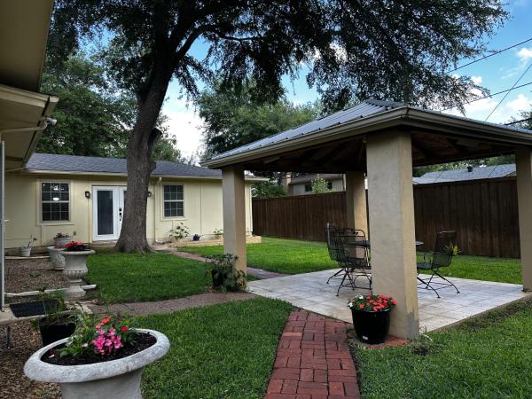 Madeira Suite - Arlington, TX