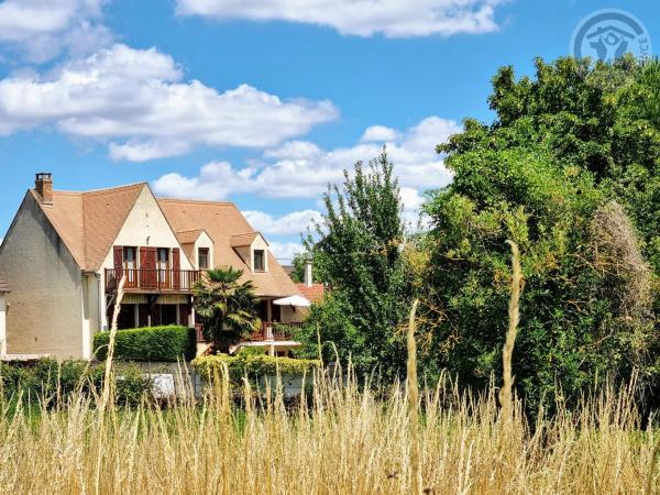 Villa Spacieuse Avec Spa Et Jardin Privé - Proche Paris - Yvelines