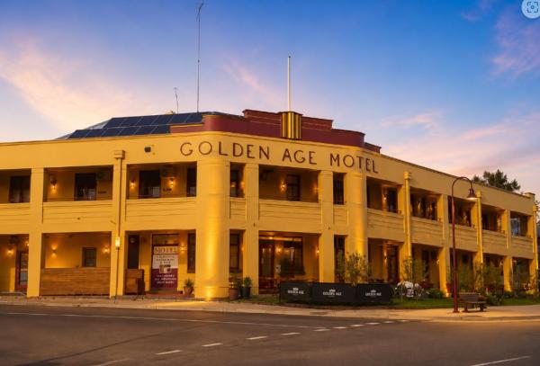 Golden Age Hotel - Victoria